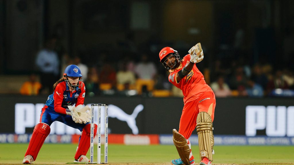 Bharti Fulmali leads GG's fightback with 40(29)