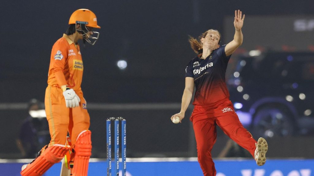 Megan Schutt starts off with an excellent maiden