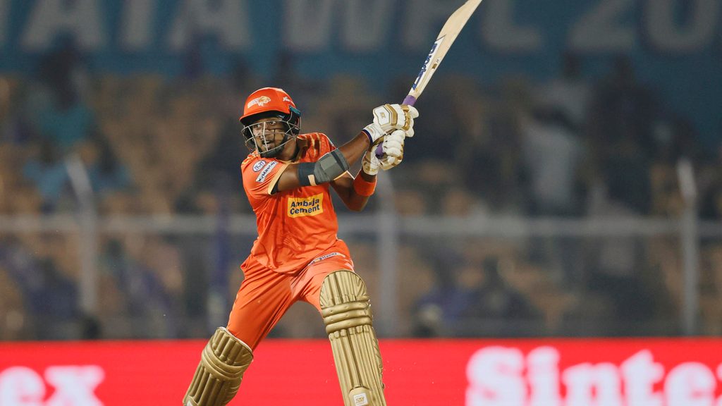 4,4,4: Fulmali takes the attack to Sisodia