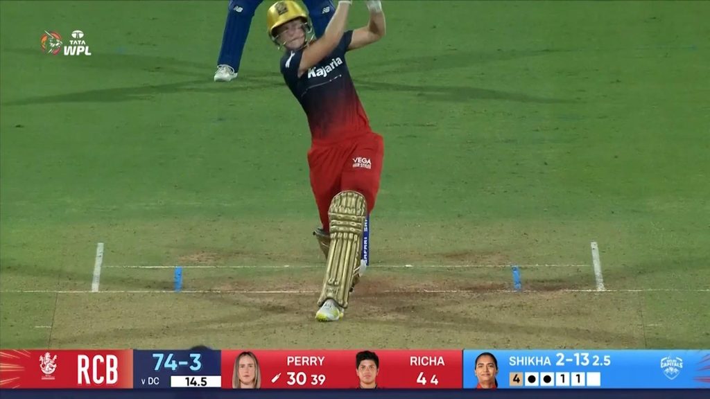 M11- DC vs RCB: Ellyse Perry Six